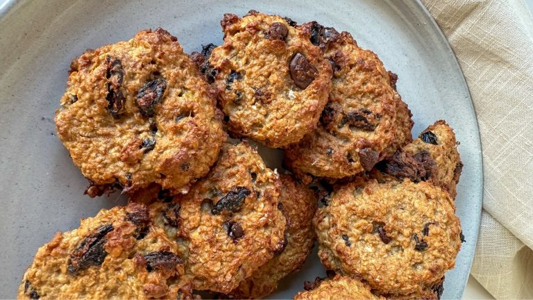 Biscoito de banana e aveia fit | MARIANA TALITA